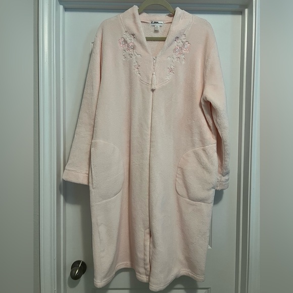 Miss Elaine | Intimates & Sleepwear | Vintage Miss Elaine Coastal ...